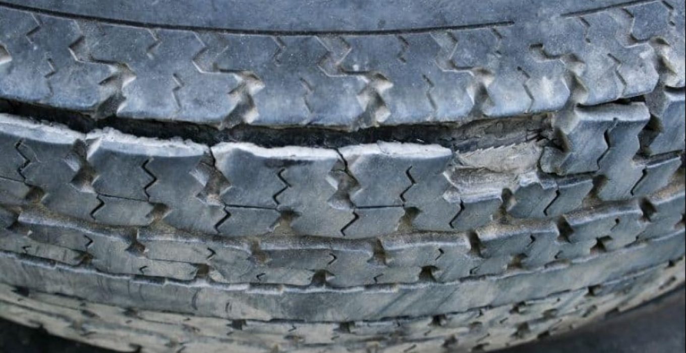 What are Broken Belt in Tire Signs? - Auto EMC