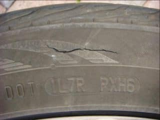 Tire Sidewall Cracking: Everything You Need To Know - Auto EMC